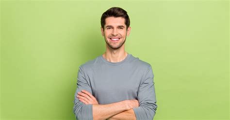 What Causes Yellow Teeth And How Teeth Whitening Can Help