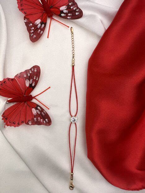 Sarkanā Diedziņa Rokassprādze Ar Kristālu Glamour Style