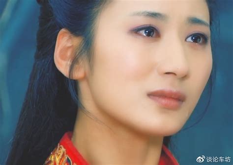 “天生狐狸眼”的8位女星：眼神勾人魂，妩媚灵动，媚到了骨子里狐狸眼神何赛飞新浪新闻