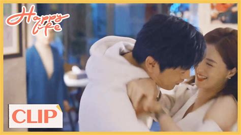 Hes Taking Off Her Clothes In Front Of Her Mom😲 Happy Life 小满生活