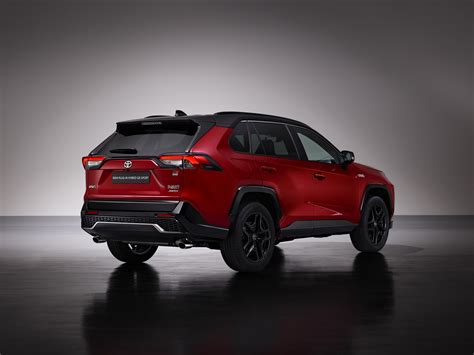 Toyota Rav4 Joins The Gr Sport Range In Europe With Sporty Looks And A