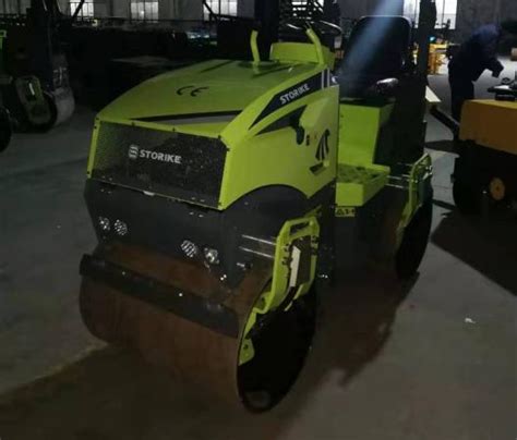 Дорожный мини каток Storike St1200 купить по цене 933257 96 ₽ в