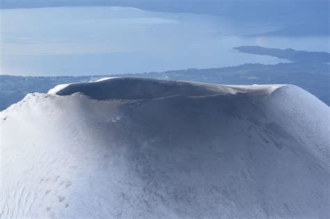 Disminuyen perímetro de seguridad Volcán Villarrica baja a Alerta