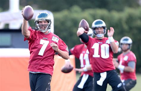 Carson Wentz Sam Bradford Report Card From First Day Of Eagles