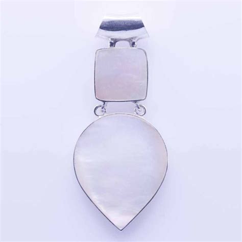 Pendant Drop Mop Shell