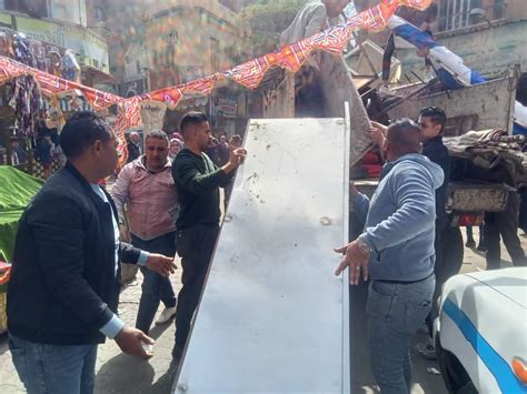 رفع ٩٠٠ حالة إشغال وتعد للمحال التجارية والمقاهي بحي جنوب الجيزة صور