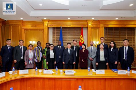 Олон улсын шинжээчдийг хүлээн авч уулзлаа