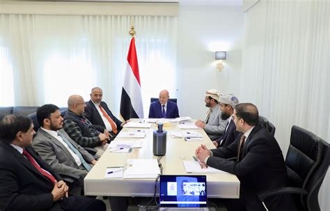 اصدر توجيها هاما بشأن حضرموت وحنكة آل مسعود في البيضاء مجلس القيادة