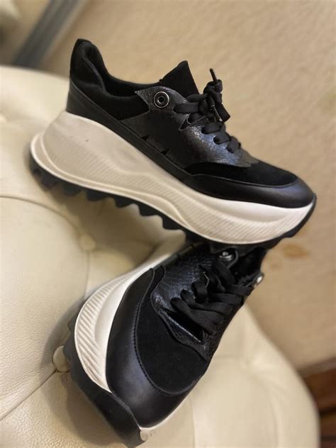 Кросівки українського виробника — ціна 499 грн у каталозі Кросівки Купити жіночі речі за