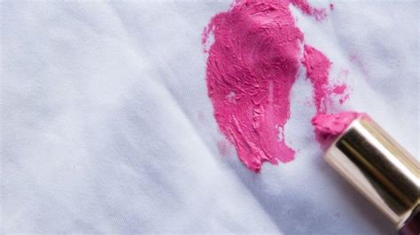 Tag Noda Makeup Tips Membersihkan Noda Makeup Yang Menempel Di