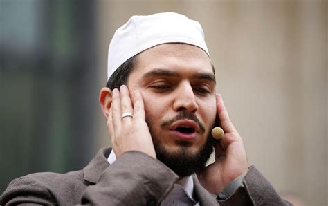 Hukum Solat Ketika Azan Sah Atau Tidak