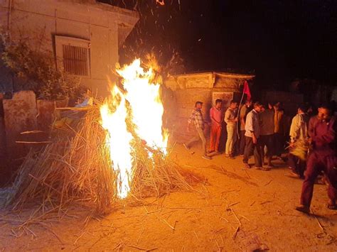 Holi Festival Celebrated As The Victory Of Good Over Evil जिले में