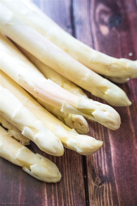 Spargel Im Ofen Zubereiten So Geht S Tastybits De