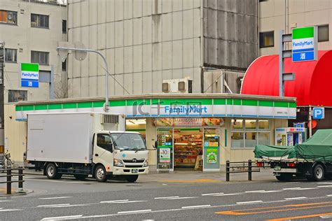 日本大阪的全家便利店高清摄影大图 千库网