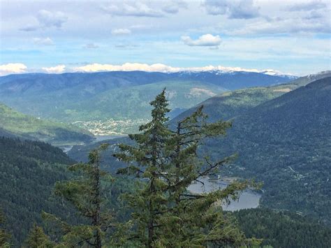 Best Hiking Viewpoints Over Nelson Bc West Kootenay Hiking