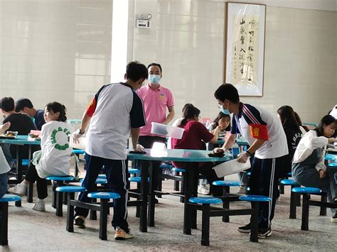 【2022高考故事】校园志愿者：考点亮丽风景线先声杂谈湖南教育新闻网
