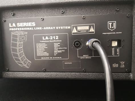 La 2122 Line Array Dual 12 Woofer 1400wrms Active And Passive Sound System