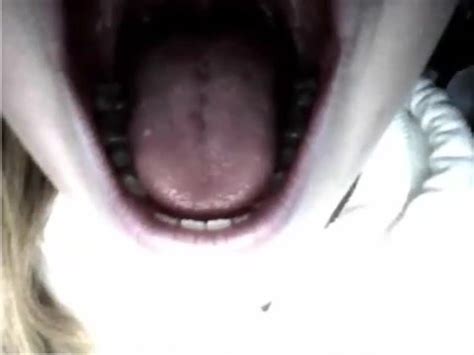 Woman Shows Uvula Video ThisVid Com