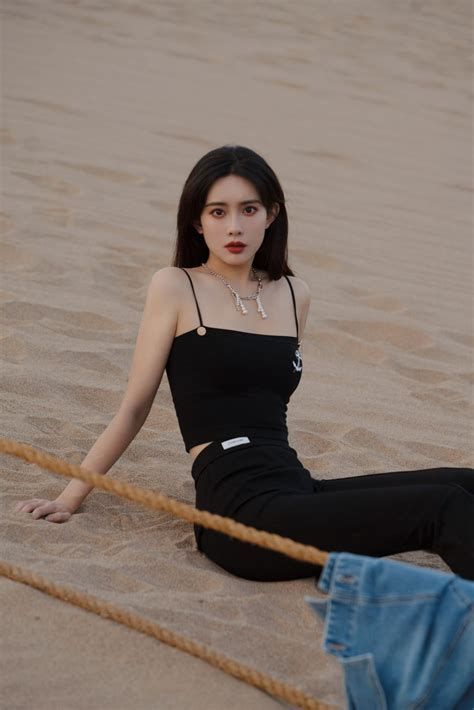 孟子义假装自己在度假 复古牛仔style 眼界，放眼世界