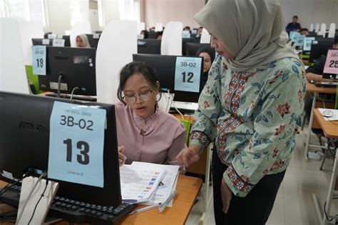 Registrasi Administratif Calon Mahasiswa Baru Universitas Negeri