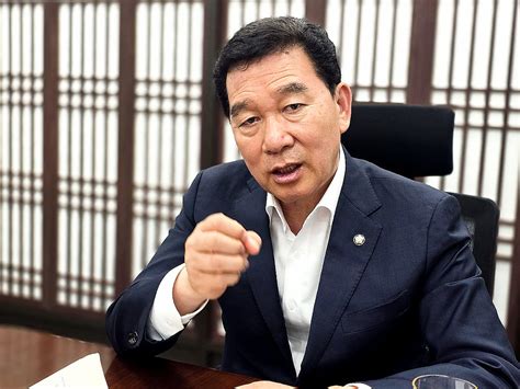 인사이트 신정훈 지방 위기 극복하면 기후위기도 극복할 수 있다