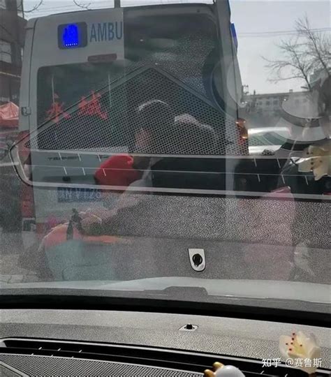 救护车拉羊腿造成堵车，说是着急包饺子 知乎