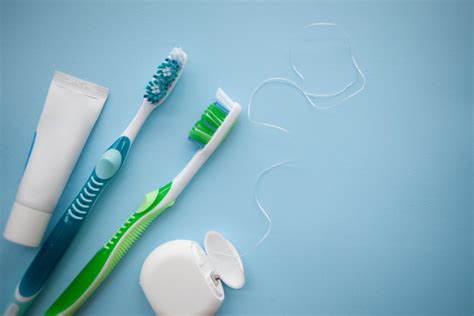 Como Escolher Uma Escova De Dentes Aurea Odontologia