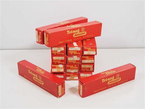 Lot 397 A Group Of Triang Oo Gauge Passenger Coaches