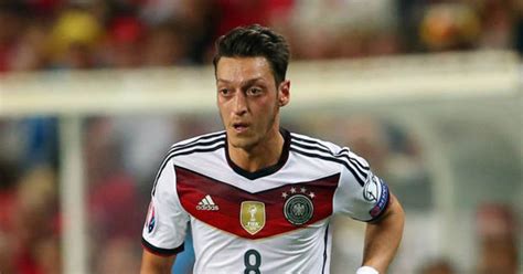 Transfer News Chelsea Hijack Man United Bid Shock Arsenal Move