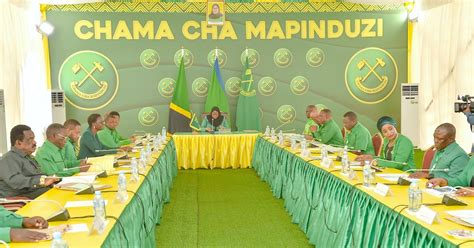 KIKAO CHA KAMATI KUU YA HALMASHAURI KUU YA CCM TAIFA MICHUZI BLOG