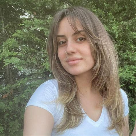 Elİf Akpinar Social Media Manager Akmaya İnşaat Linkedin