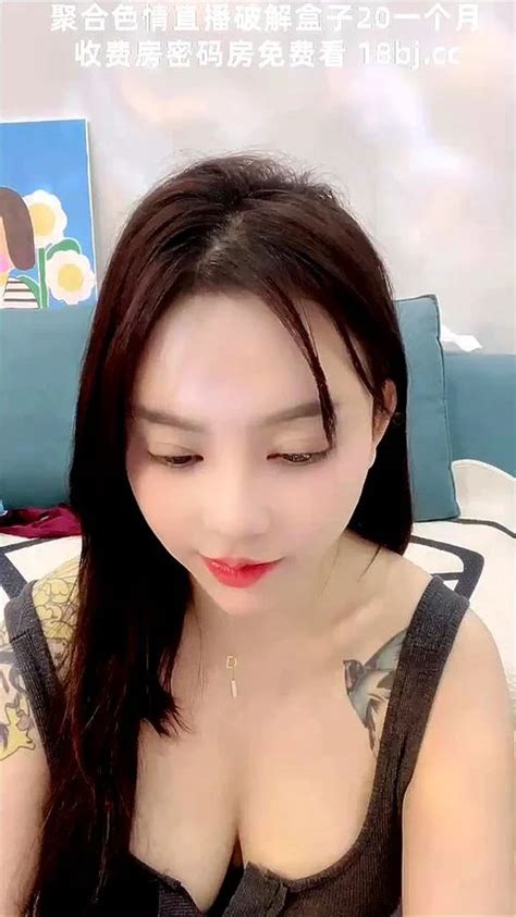 Watch 顶级尤物网红女神！爆炸身材巨乳肥臀！很是慷慨展示身段，一对大奶子揉捏，紧致肥穴粉嫩，掰开近距离特写直播 中国 直播 Bbw