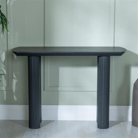 Ribbed Console Table