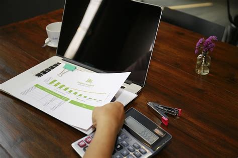 The Pros And Cons Of Using Free Printable Paystub Generators