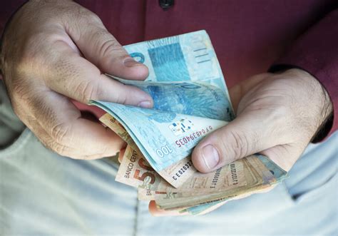 PIS Pasep 2024 Saiba quando você vai receber o benefício