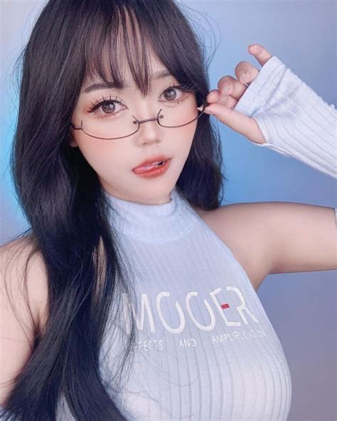Pin Di Cosplay Wanita Terseksi Perempuan Wanita