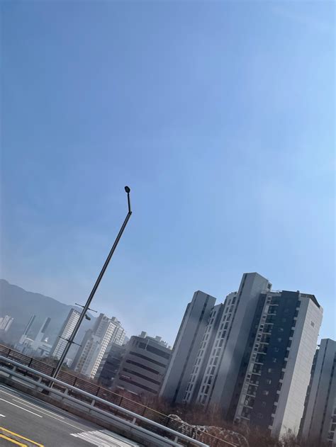 Tws Community Posts 여러분 오늘 날씨 너무 좋지 않아요 다들 뭐하고 있어요 이따 팬싸에서 봬여🥰