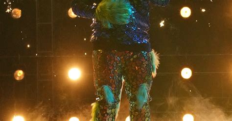 Masked Singer Thingamabob Theories Point To An Nfl Star