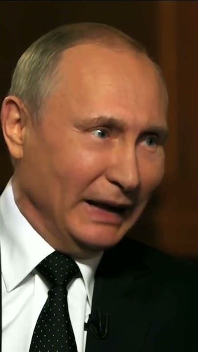 Главный у них с круглой мордой всё поговорками говорил👑a Tsar Is