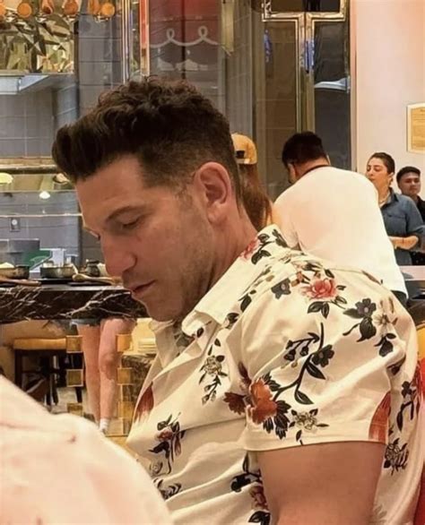 Pin By Sarah Leslie On Bernthal Jon Bernthal Punisher Jon Bernthal Hey Man