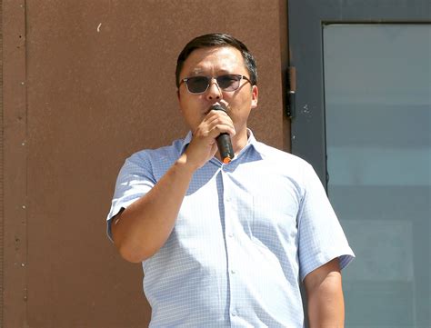 Цогтцэций сумын эмнэлэгт нэг тэрбум төгрөгийн тоног төхөөрөмж хүлээлгэн
