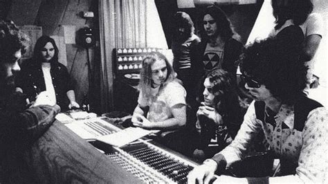 Simple Man Demo Reveals How Lynyrd Skynyrd Brought This Gorgeous Southern Rock Classic To Life