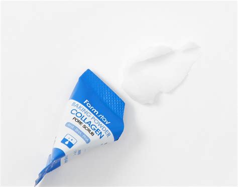 Купить FarmStay Скраб для лица с коллагеном Baking powder collagen pore ...