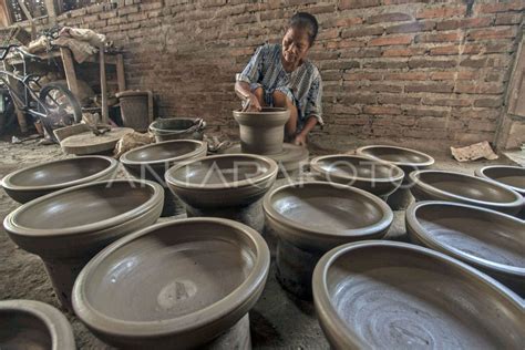 PRODUKSI GERABAH TERKENDALA ANOMALI CUACA ANTARA Foto