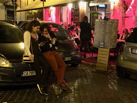 Hvor drar sex eksperten når hun vil ha hete ferieopplevelser THE TRAVEL INSPECTOR