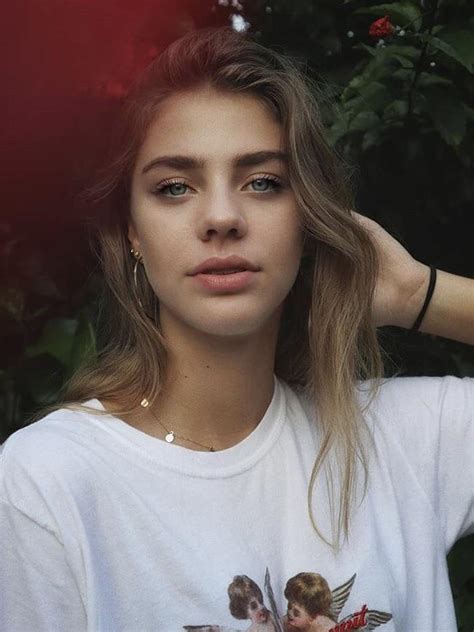 I Think Shes Pretty Pretty Rprettygirls