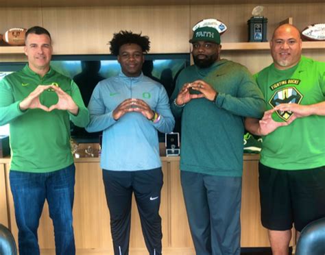 Brandon Buckner Arizona 3 Star Athlete Commits To Oregon Ducks