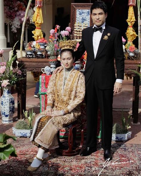 10 Pictures Of The Lavish Wedding Procession Of Beautiful Transgender