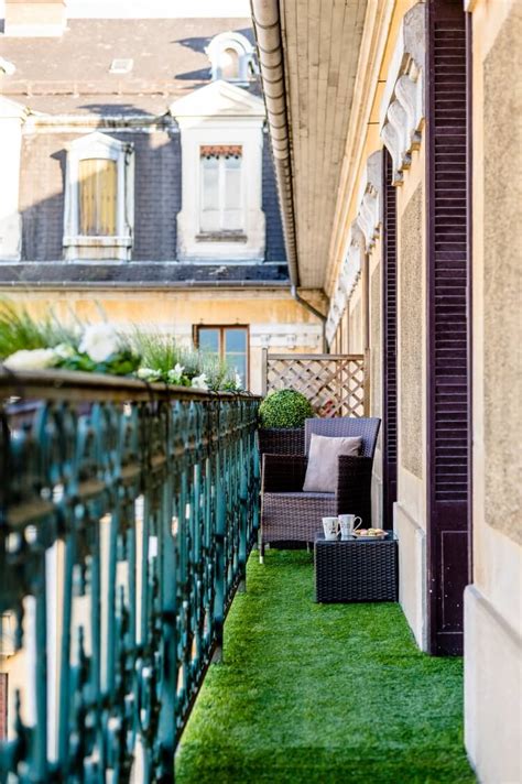 Aménager son balcon filant parisien trucs et astuces