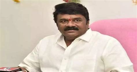 It Raidstalasani మంత్రి మల్లారెడ్డి ఇంట్లో ఐటీ రైడ్స్ తలసాని